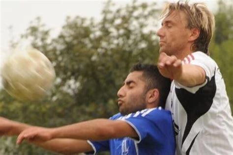 Das Bewegte Leben Von Ex Fußballer Dirk Eitzert