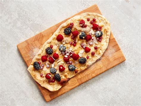 Flammkuchen Mit Beeren