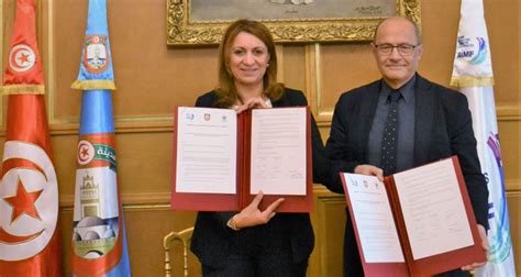 بلدية تونس والجمعية الدولية لرؤساء البلديات الفرنكفونية يوقعان ملحقا
