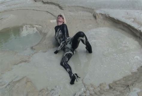 Latex And Rubber Fetish Videos Page 3