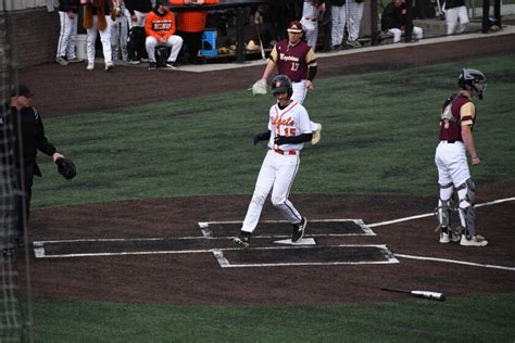 Dickinson High Steadies The Ship With Senior Laden Class The