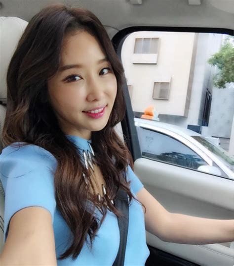15 Foto Lee Su Jin Dokter Gigi Umur 47 Tahun Tapi Muka Masih 20an