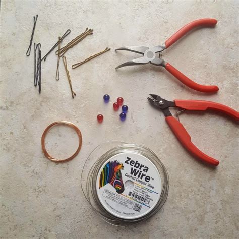 How To Make Your Own Beaded Bobby Pins Team Colors By Carrie