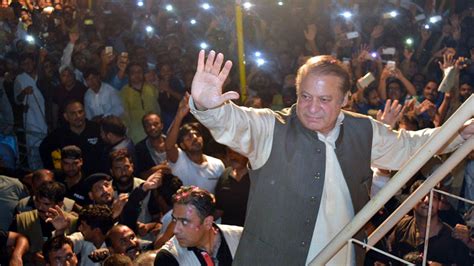 नवाज शरीफ यांची प्रकृती बिघडली रुग्णालयात दाखल । Nawaz Sharifs