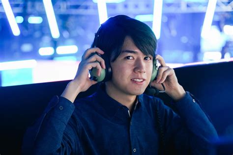 Laz Laz Vl • Instagram Photos And Videos