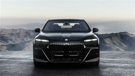 Preview 2023 Bmw 7 Series Arrives With Bold Looks I7 Electric Option