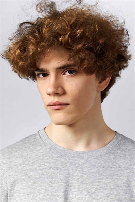 Jewfro Hairstyle Almanac For The High End Hair Look MensHaircuts