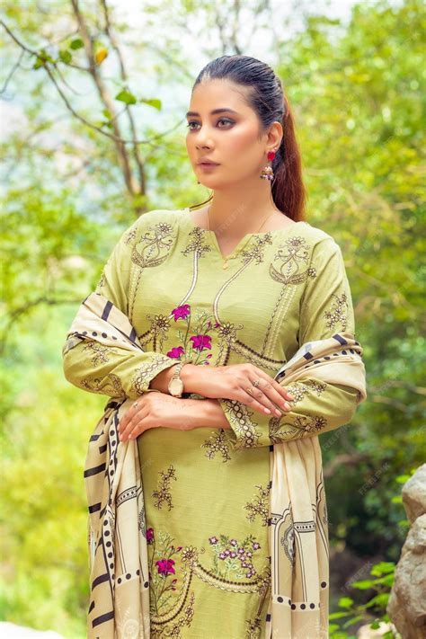 Premium Photo Beautiful Hot Pakistani Fashion Model Portrait Wearing