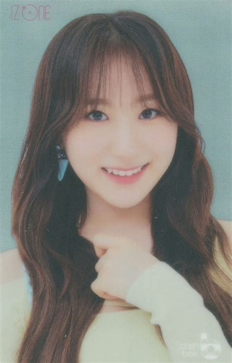 Pin Oleh Anxious Being Di Feather Chaeyon