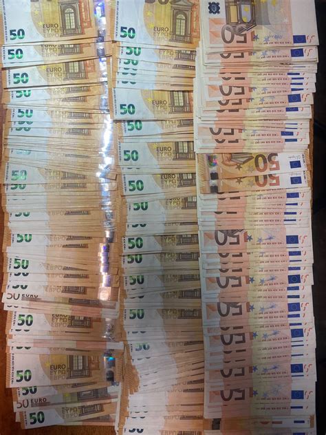 Пасажирка Bmw намагалась вивезти з України 25 тис євро — Lviv Media