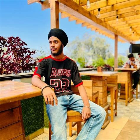 ρяєєτ🤍 Gurpreet Dutta • Threads Say More