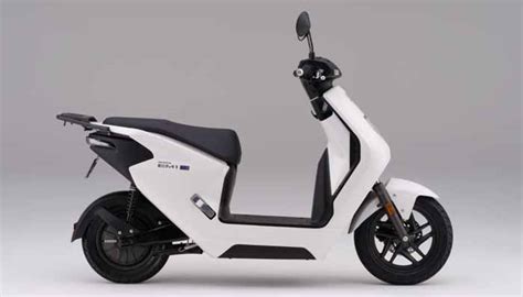 Daftar Harga Motor Honda 2024 Mulai Rp16 Jutaan