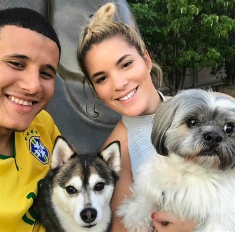 Who Is Manny Machados Wife All About Yainee Alonso