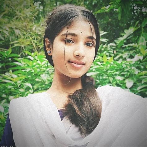 Samina Khatun On Reels