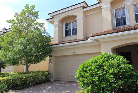 313 SW Otter Run Pl Stuart FL 34997 Townhome Rentals In Stuart FL