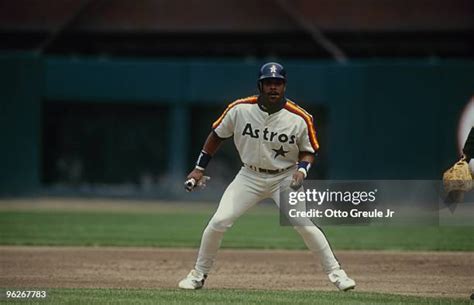 Houston Astros Eric Anthony Photos And Premium High Res Pictures