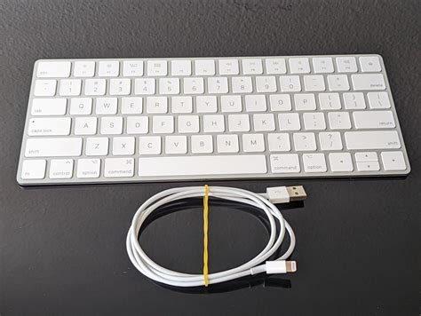 Lighting Cable A1644 Apple Magic Rechargeable Wireless Keyboard