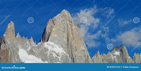 Mountani Fitz Roy In El Chalten Stock Photo Image Of Beautiful Lake