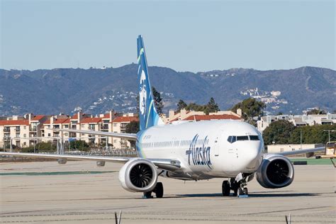 Alaska Airlines Flight Attendants Cite Executives Salaries And Merger As