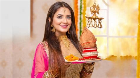 Wedding Rituals शादी से पहले क्यों करती हैं लड़कियां कुलदेवी की पूजा