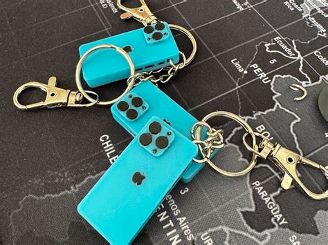 Iphone Keychain By Pedro Sanchez Makerworld Download Free 3d Models