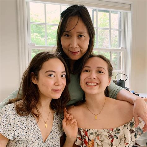 Laufey And Junia Lin With Their Mama Fav Celebs Cutie Patootie My