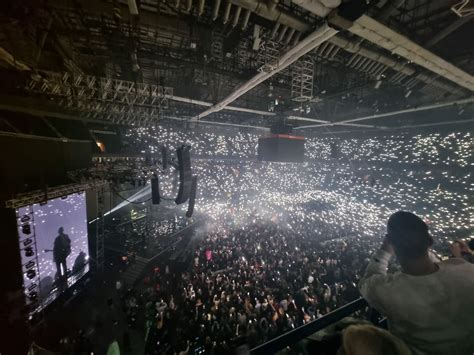 Video Foto Dino Merlin Odr Ao Sjajan Koncert U Beogradskoj Areni