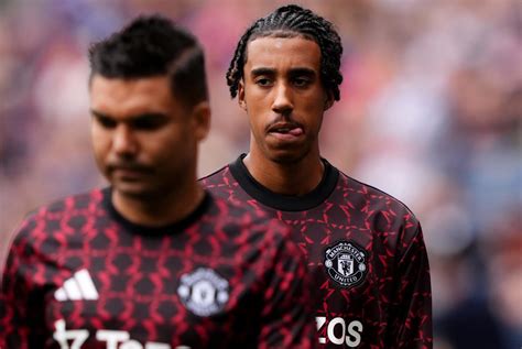 Manchester United Injury Update Leny Yoro Rasmus Hojlund And Luke
