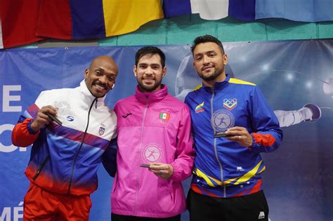 Diego Cervantes gana medalla de plata en Preolímpico de Esgrima en