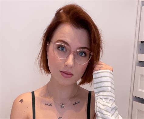 Does Anyone Here Like Redheads With Blue Eyes Ronlyfaces