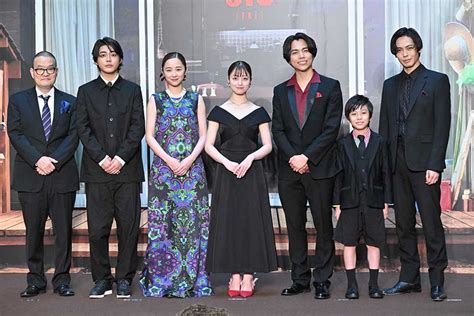 橋本環奈、胸元まぶしいシックなドレス姿 重岡大毅が「立ち居振る舞いもかっこいい」と絶賛 Encount 2