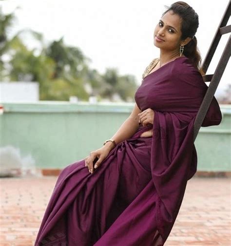 The Fresh Malayali Tamil Actress Ramya Pandian Latest Hot Pics Remya