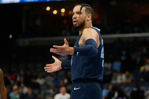 Nba Fines Dillon Brooks For Snubbing Reporters After Grizzlies Playoff