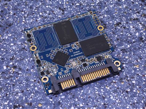 Patriot P200 1 Tb Review Packaging And The Drive Techpowerup