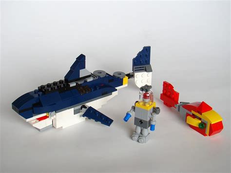 Lego Moc 31045 Great White Shark By Tomik Rebrickable Build With Lego