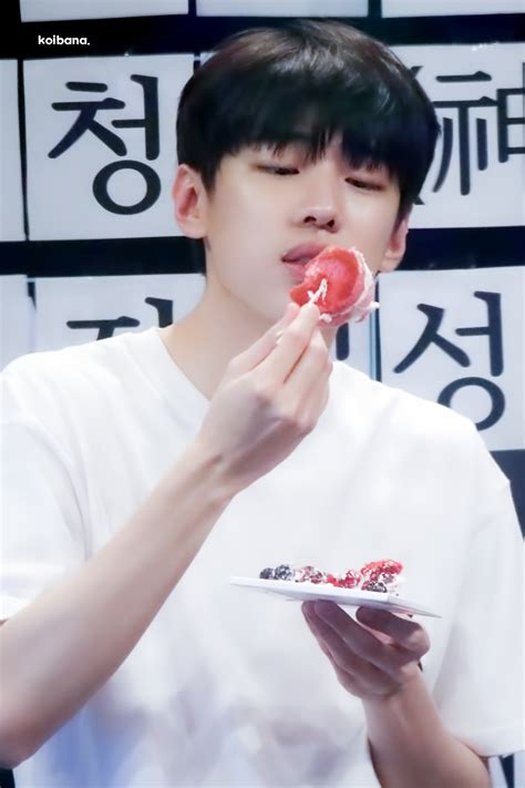 더쿠 얘두라 이거 2년전오늘이래