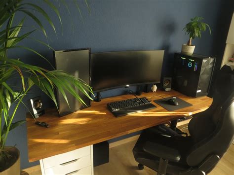21 9 Monitor Setup Mit 19 Zoll Vertikalem Monitor Battlestations