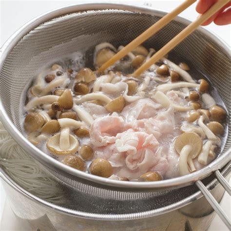 簡単そうめんアレンジレシピ『豚しゃぶの梅ポンおろしそうめん』