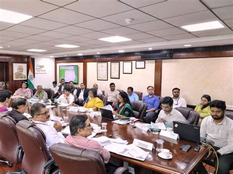 Minister Scindia Holds Discussion With Task Forces Dedicated Towards