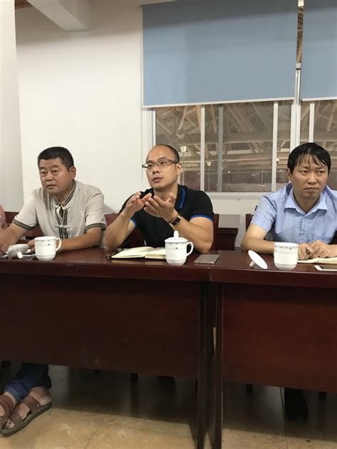 积极落实“双百村结对行动” 图片新闻 浙江民建