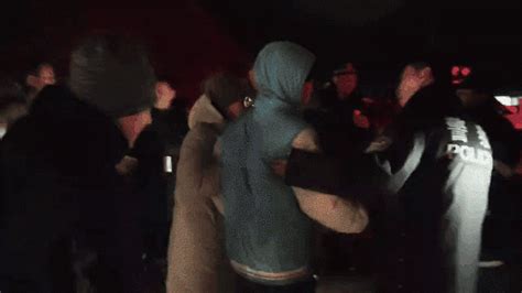 5名学生雪天爬野山被困！100余人紧急出动