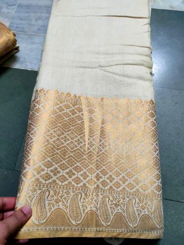 44 45 Munga Silk Dawan Plain Fabric At Rs 700meter In Varanasi Id 26216824162