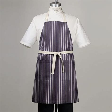 The Best Aprons For Cooking Reviewed By Chefs 2021 The Strategist