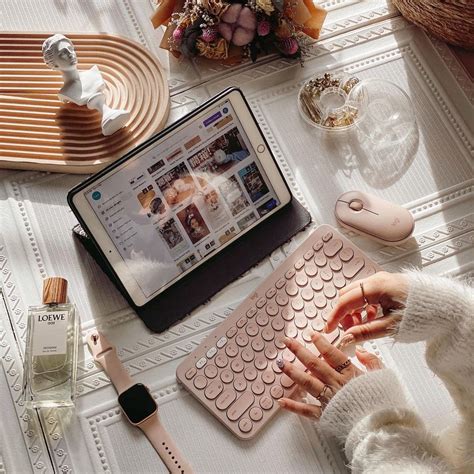 Logitech K380 Wireless Bluetooth Keyboard Pink TopNotch