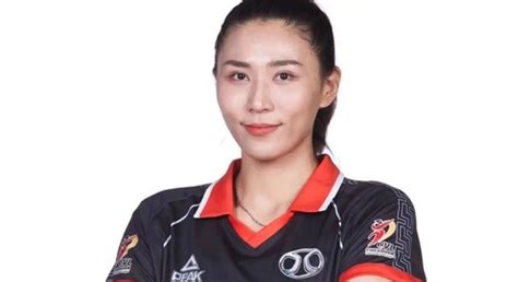 竞争激烈！中国女排14人名单评选，丁霞老当益壮，金烨强势回归周期球员位置