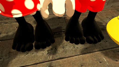 Mickey And Minnie Show Their Feet2 By Militaryrabbit On Deviantart