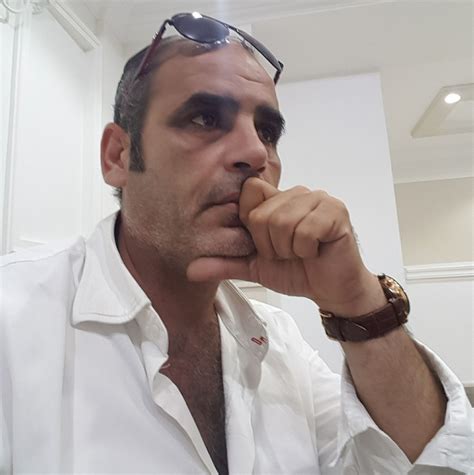 ورق وشتاء انطوان كوسى