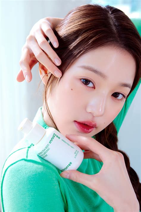 더쿠 장원영 이니스프리 리브랜딩 전후 화보