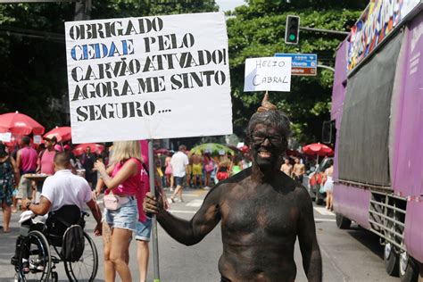 Do Suvaco de Cristo ao Escravos da Mauá blocos cariocas tradicionais