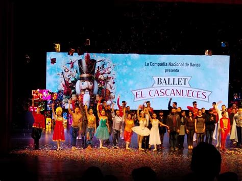 PRESENTACIÓN DE LA OBRA BALLET EL CASCANUECES INTERPRETADO POR LA